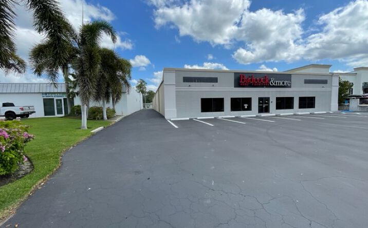 2665 Davis Blvd, Naples, FL 34104 | Crexi.com