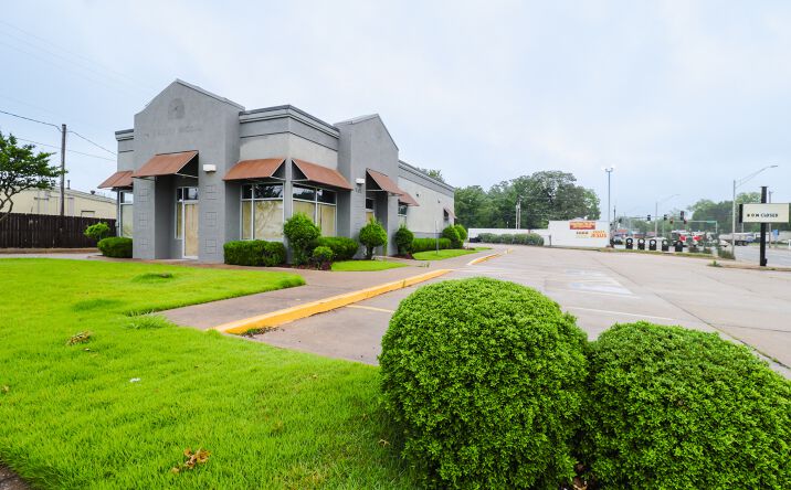 901 E Broadway St, North Little Rock, AR 72114 | Crexi.com