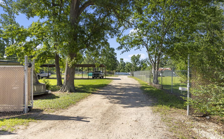 13568 Oil Field Rd, Conroe, TX 77302 | Crexi.com