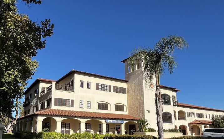 711 E Daily Dr, Camarillo, CA 93010 | Crexi.com