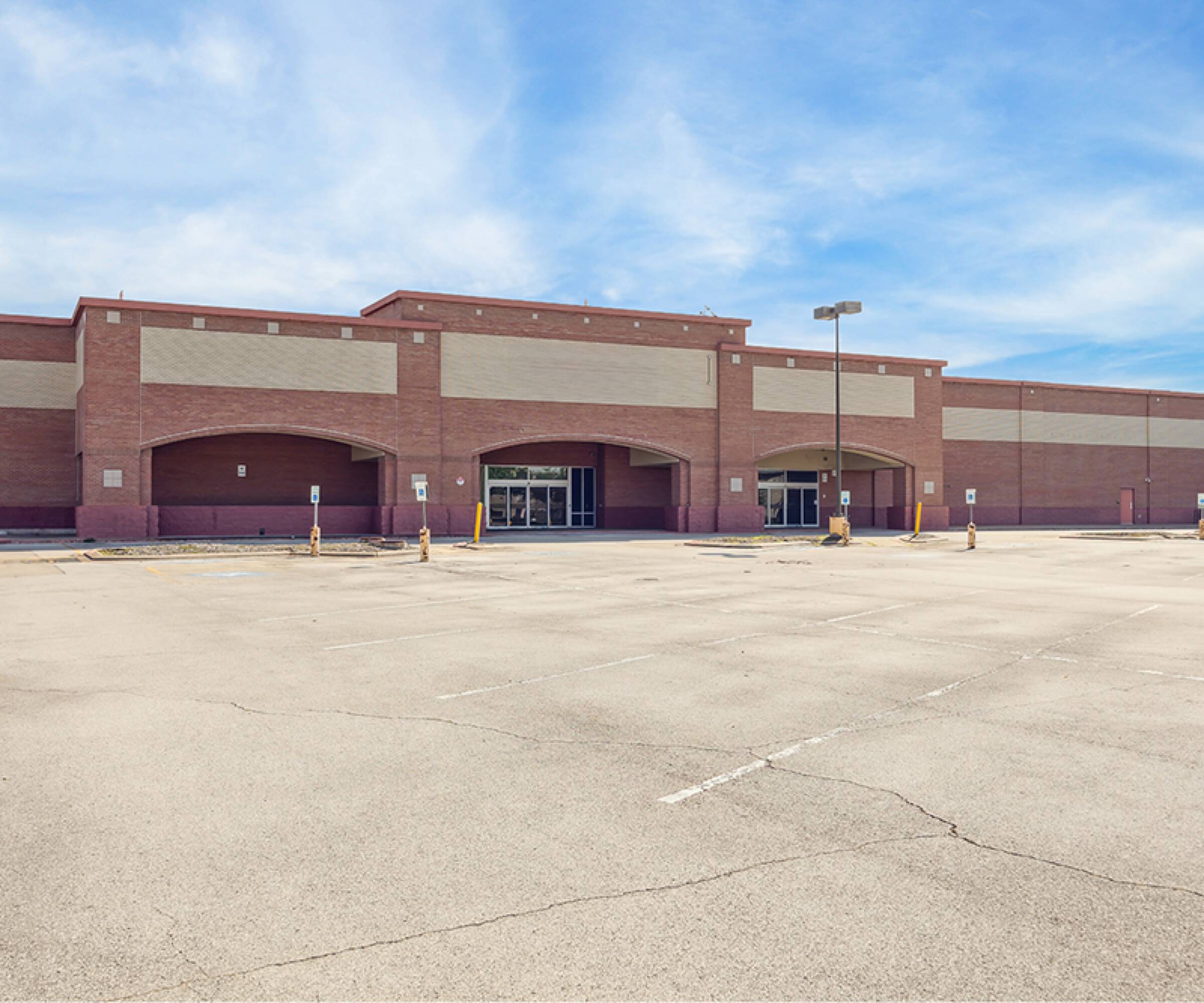 16811 El Camino Real, Houston, TX 77058 | Crexi.com