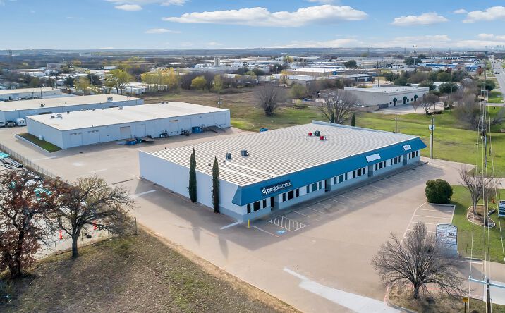 2801 W Euless Blvd, Euless, TX 76040 | Crexi.com