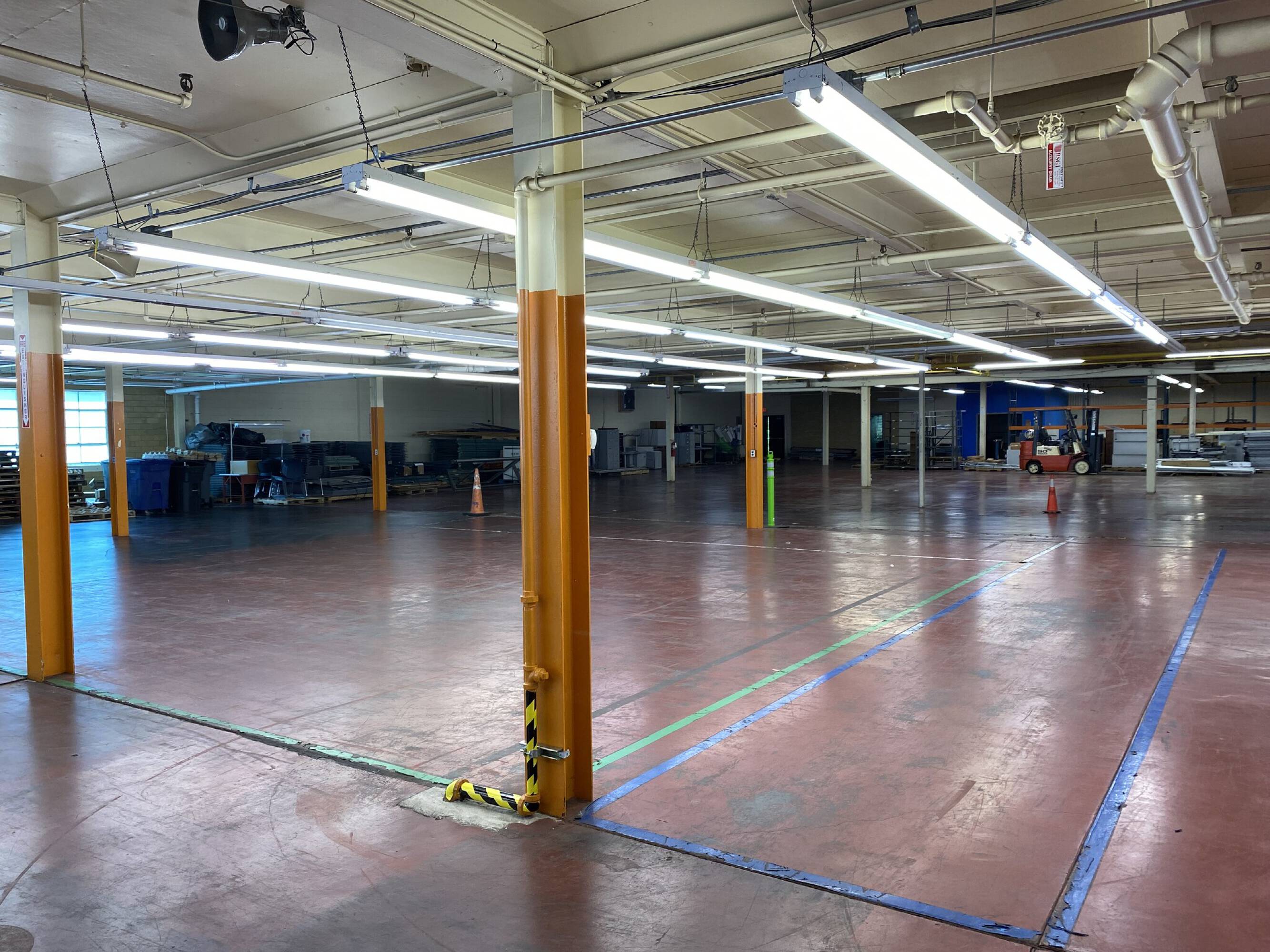 4 Front St Plaza Mohnton, PA, Mohnton, US 19540 | Crexi.com