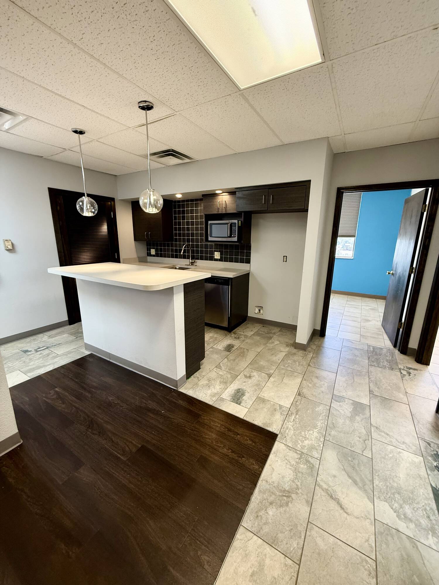 1736 E Sunshine St, Springfield, MO 65804 | Crexi.com