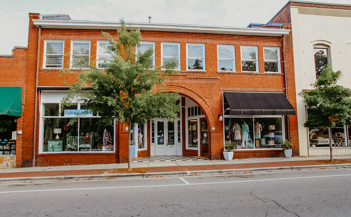 162 NW Broad St, Southern Pines, NC 28387 | Crexi.com
