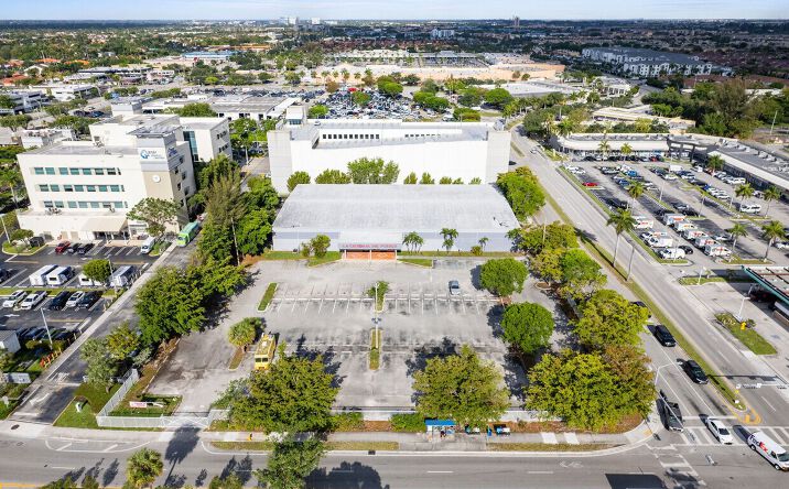 190 NW 79th Ave, Miami, FL 33126 | Crexi.com