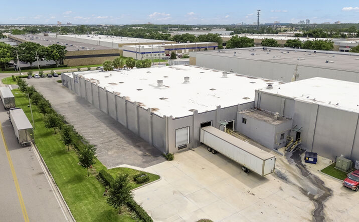 2441 Viscount Row, Orlando, FL 32809 | Crexi.com