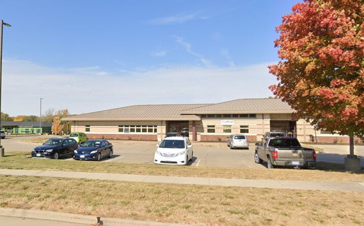 2555 Berkshire Pkwy, Clive, IA 50325 | Crexi.com