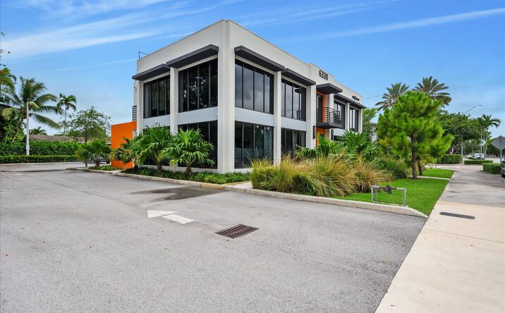 6330 Sunset Dr, South Miami, FL 33143 | Crexi.com