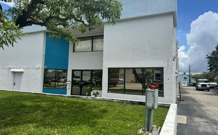 5300 NW 12th Ave # 12, Fort Lauderdale, FL 33309 | Crexi.com