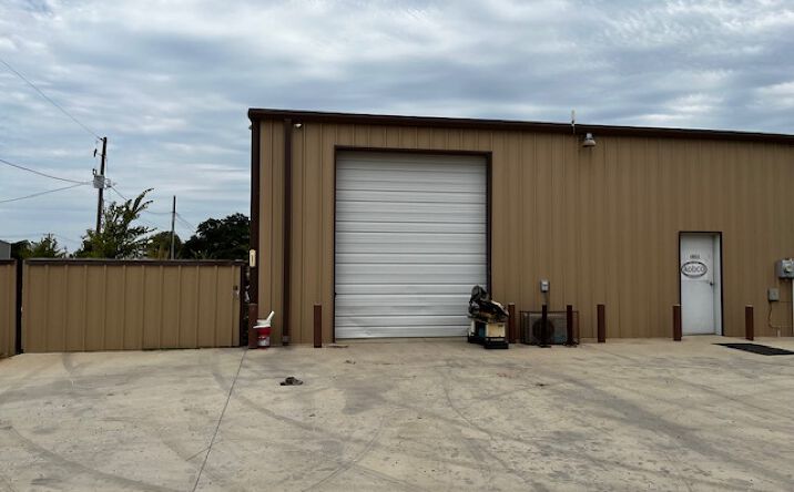 4902 Roadrunner Rd, Fort Worth, TX 76135 | Crexi.com