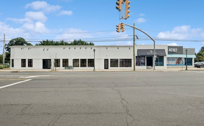 190-196 Merrick Rd, Merrick, NY 11566 | Crexi.com