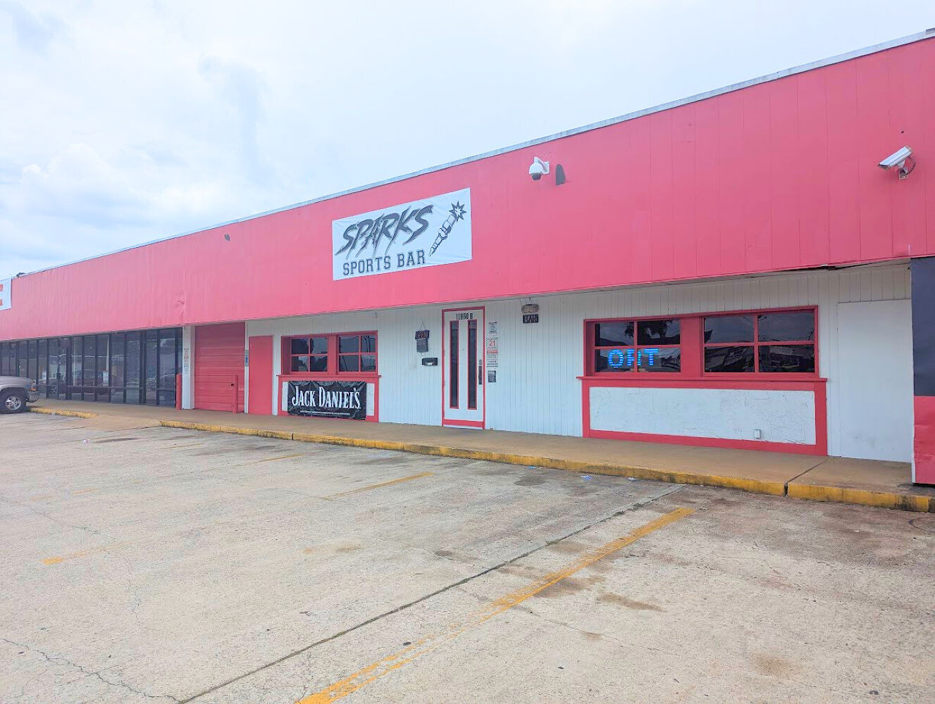 11950 Perry Rd, Houston, TX 77064 | Crexi.com