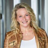 Lisa Stradel - Venture Real Estate Co. | Crexi