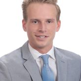 Zach Scheckel - CBRE Des Moines | Crexi