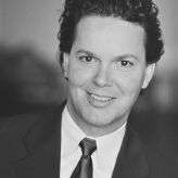 Robert E Howell - KW Beverly Hills | Crexi