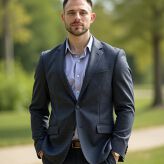 Tyler Tollefson - Summit Net Lease | Crexi