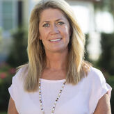 Krista Barnhart - CENTURY 21 Maselle & Associates | Crexi