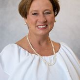 Laura Branham - Coldwell Banker Free Realty | Crexi