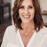 Robyn Hyden - Dunagan Associates | Crexi